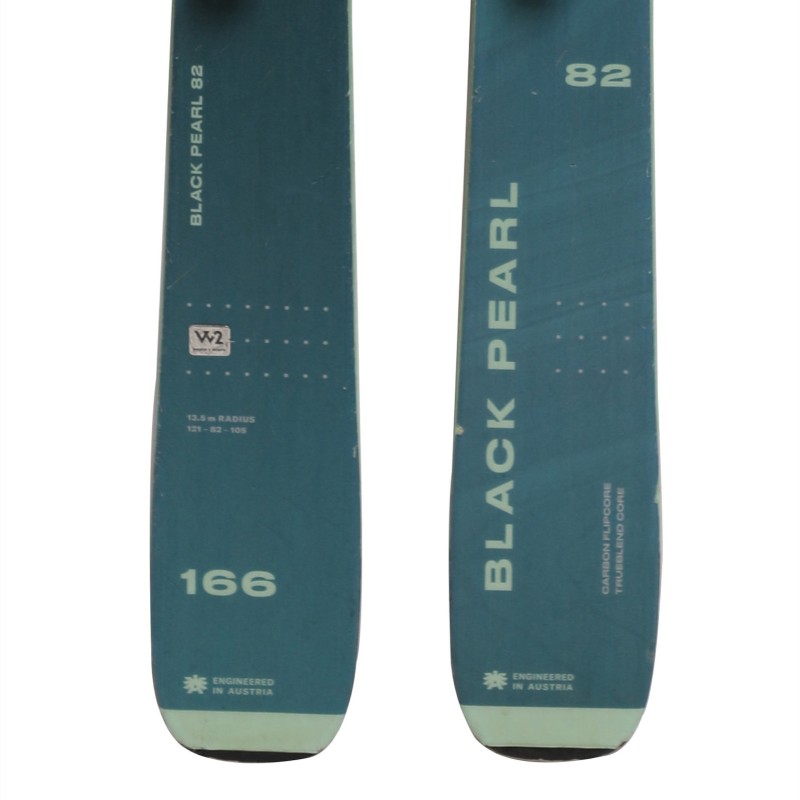 Used ski Blizzard Black Pearl 82 + bindings